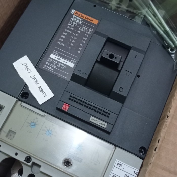 Jual Produk mccb 630a 4p 4phase schneider merlin gerin ns630n 50ka ...
