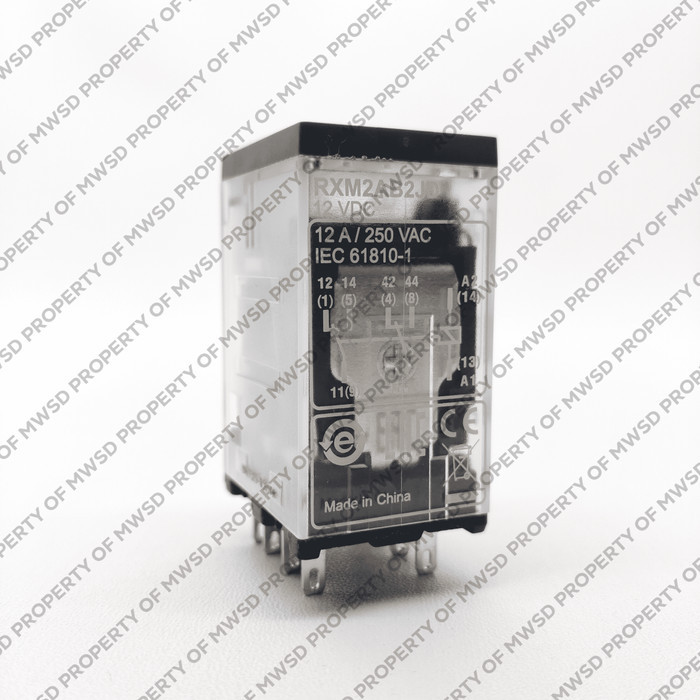 Jual SCHNEIDER RELAY PLUG IN 2CO 12A DENGAN LED 12VDC RXM2AB2JD | Shopee Indonesia