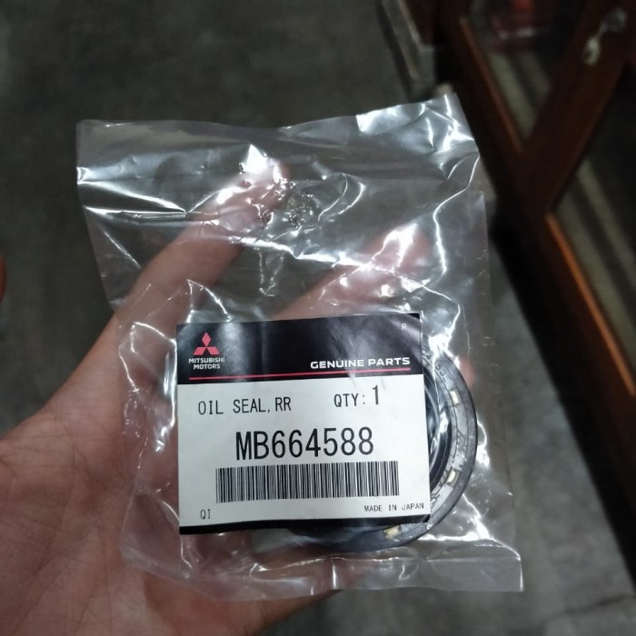 Jual Oil Seal Dalam Roda Belakang Colt L300 Kode Br06 | Shopee Indonesia