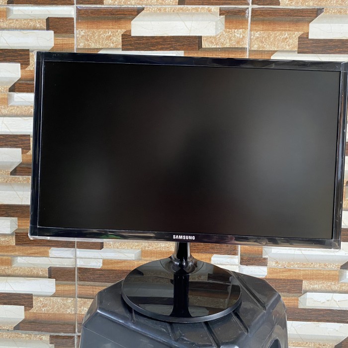 Jual MONITOR SAMSUNG 22 INCH FULL HD RESOLUSI 1920X1080 MANTAP | Shopee ...