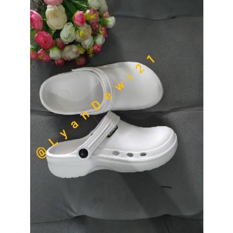 Jual New! Sandal baim putih /sandal ruang operasi /sandal medis dokter ...