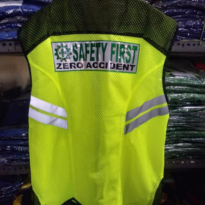 Jual uru ROMPI SAFETY JARING BERLOGO K3 BENDERA PUNGGUNG SAFETY FIRST ...