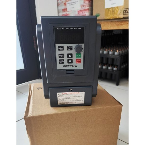 Jual Part Inverter Motor AT4-2200X 2.2KW 3HP 3phase AC220V to 380V VFD ...