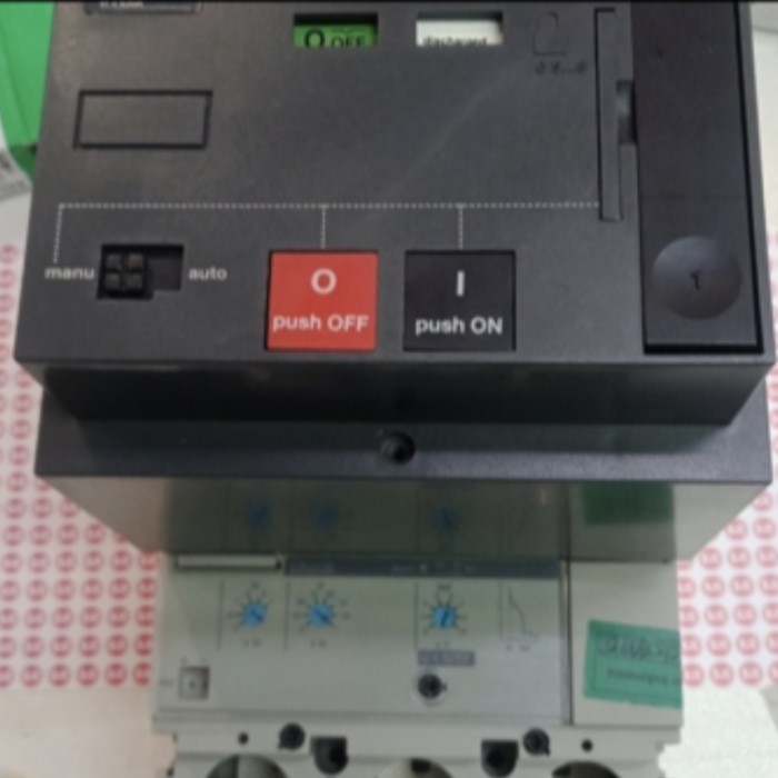 Jual MCCB MERLIN GERIN 3P 400A + UVT AUX MOTORIZE KOMPLIT ORIGINAL ...