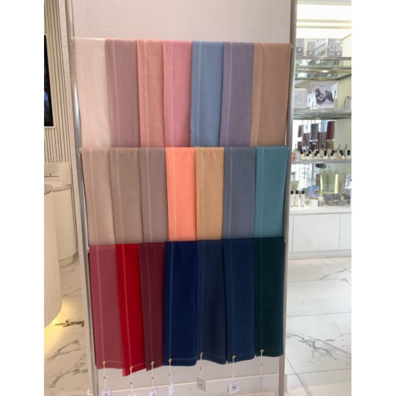 Jual Buttonscarves Today's Scarf #2 New & Preloved | Shopee Indonesia
