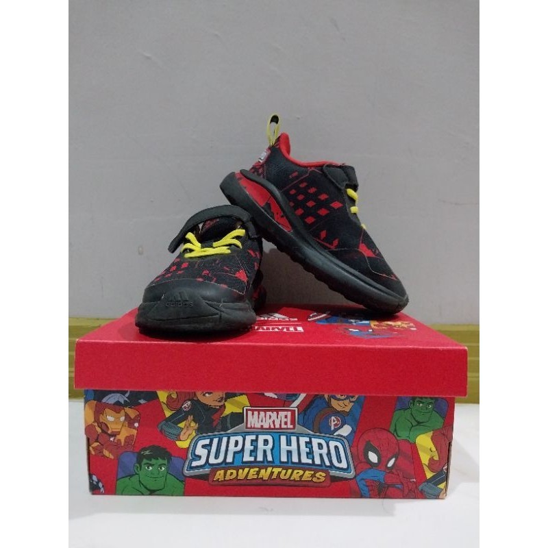 Jual sepatu adidas marvel (uk 15,7 cm) dan skechers hijau | Shopee ...