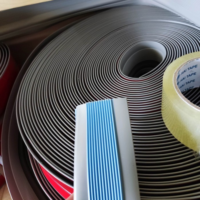 Jual Pengaman siku tangga Step nosing karet List tangga dengan perekat ...