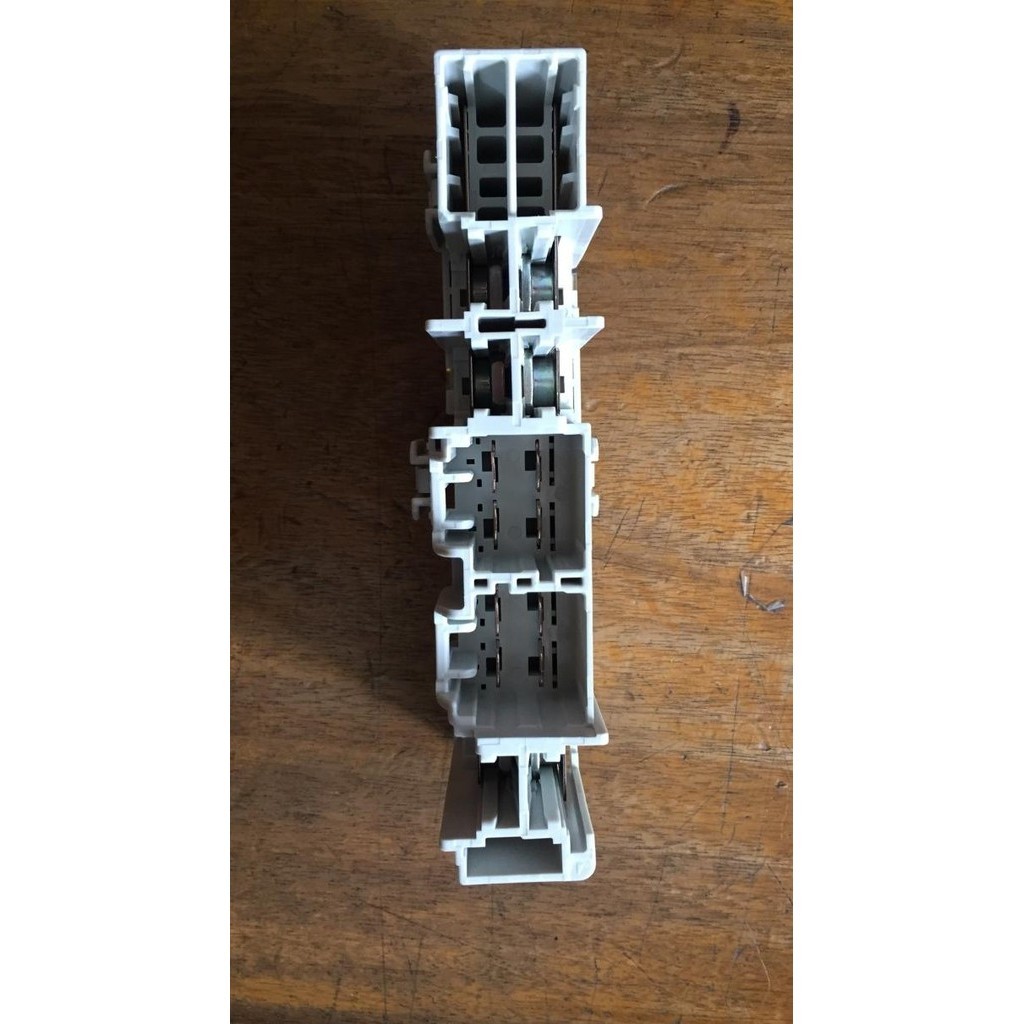 Jual 82620-71012 Block Fusible Link Sekering Fuse Box Innova Fortuner ...