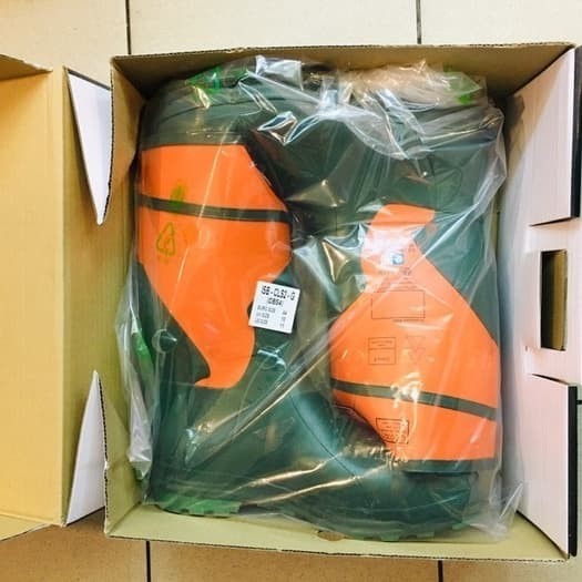 Jual SEPATU SAFETY BOOT LISTRIK NOVAX 20KV / NOVAK 20KV | Shopee Indonesia