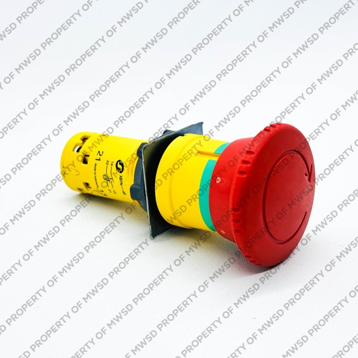 Jual SCHNEIDER EMERGENCY STOP LATCHING 1NC IP 65 XB7NS8445 | Shopee ...