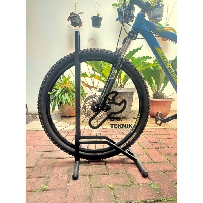 Jual Bike Stand Tempat Sepeda untuk Roda Sampai 28" Paddock ready ...
