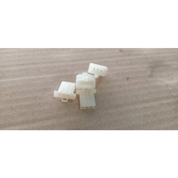Jual SOKET KECIL MINI KAKI 3 SOCKET MINI KAKI TIGA CONNECTOR SKUN KAKI ...