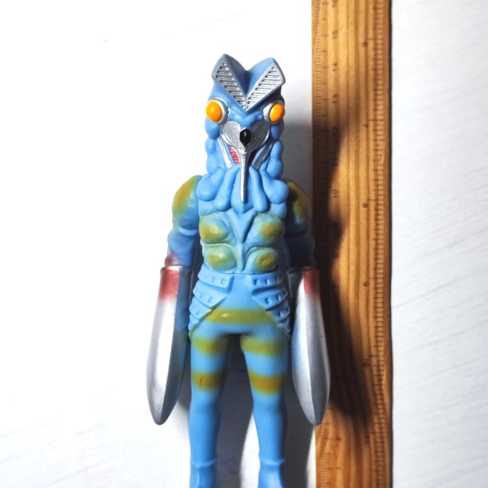 Jual bandai ultraman kaiju alien baltan ultra monster 500 #01 spark ...