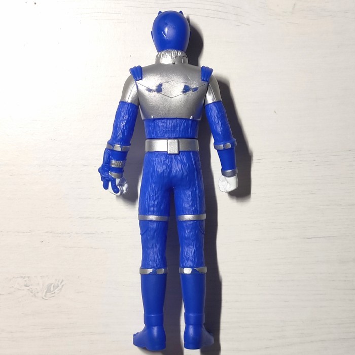 Jual bandai super sentai kyuranger wolf blue action figure 17 cm vinyl ...