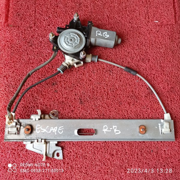 Jual Regulator Set Motor Power Window Kaca Pintu Belakang Kanan R Mobil ...