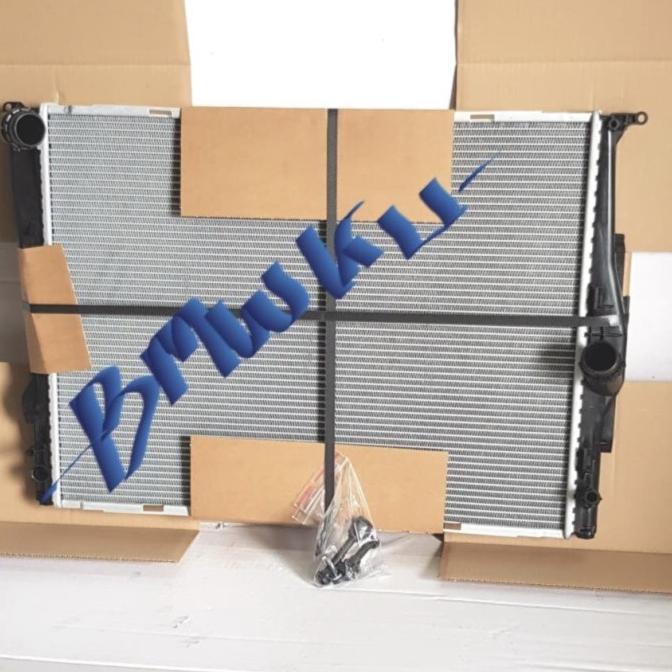Jual Radiator BMW E90 N46 320i Nissens | Shopee Indonesia