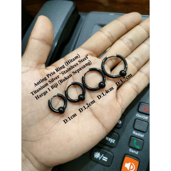 Jual Anting ring pria titanium hitam,Anting cowok hitam stainless steel ...