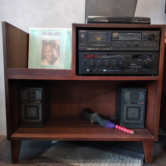 Jual Meja Rak Turntable Ampli Tape Vinyl | Shopee Indonesia