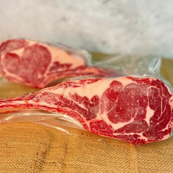 Jual Australian Beef Tomahawk Steak Cut Long Bone / Beef Tomohawk ...