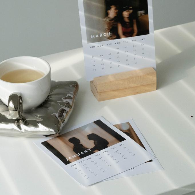 Jual Custom Aesthetic Calendar With Standing Wood Kalender Estetik ...