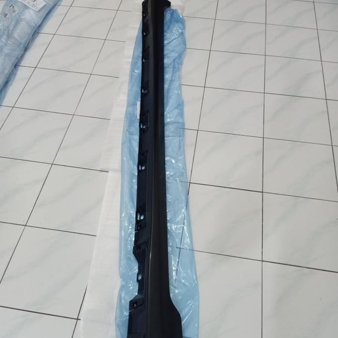 Jual Side Skirt / Cover Trisplang / Bodykit Samping Innova V Original ...