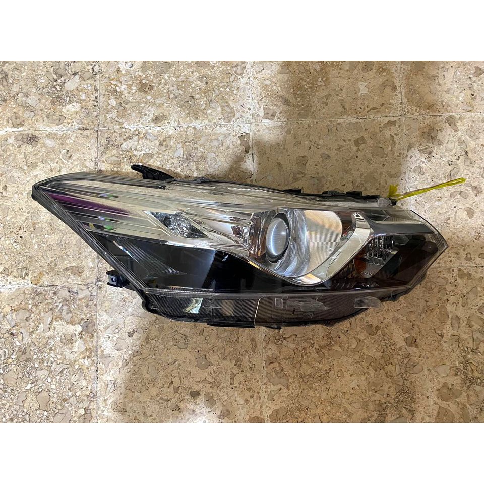 Jual headlamp vios gen 3 original 100% | Shopee Indonesia