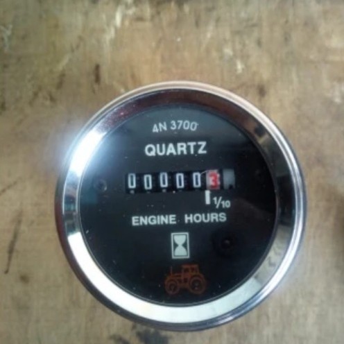 Jual Baru Hour Meter Veethree 4N3700 Hourmeter Merk Veethree 10-28 Volt ...