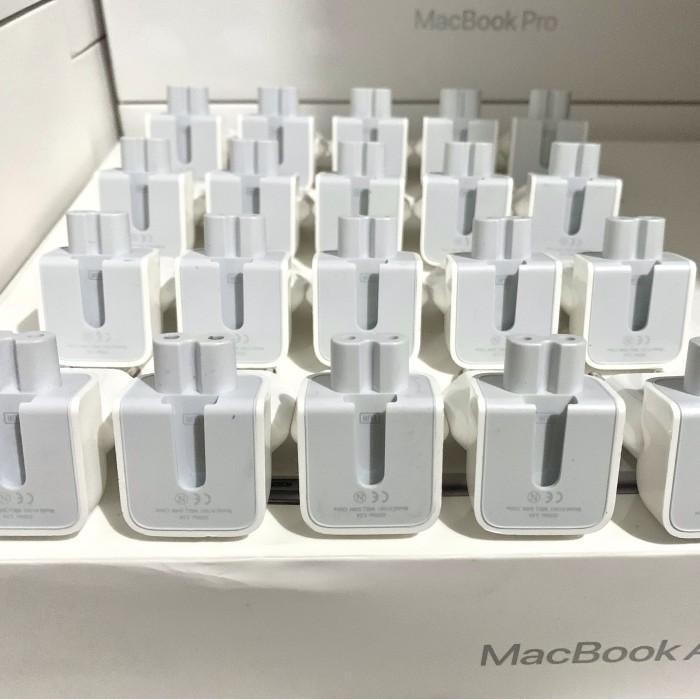 Jual Colokan Mata Dua Magsafe Macbook, Ipad, Ac Plug 100% Original ...