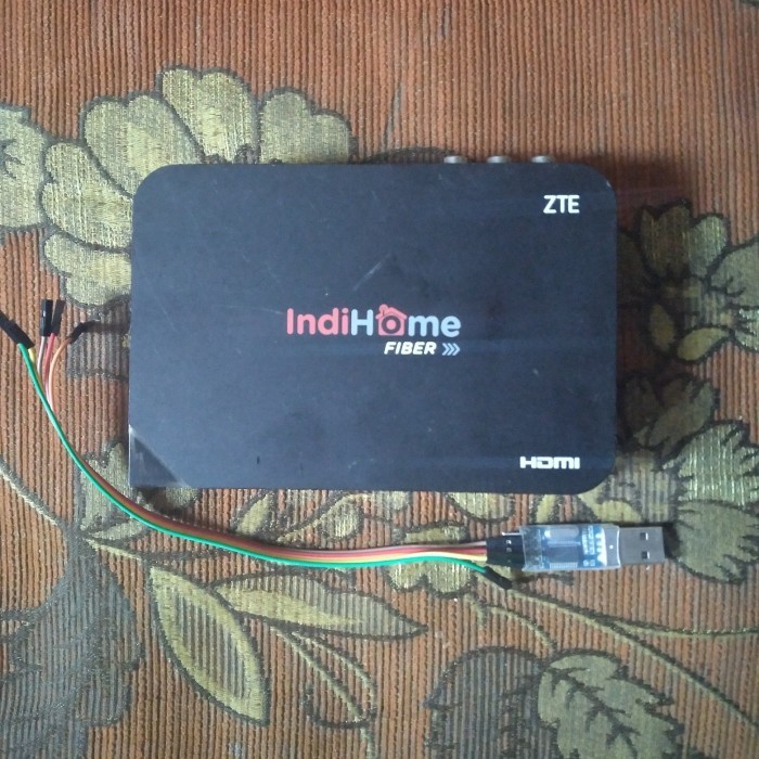 Jual stb zte indihome fiber zxv10 b700v5 dan usb to ttl siap di root ...