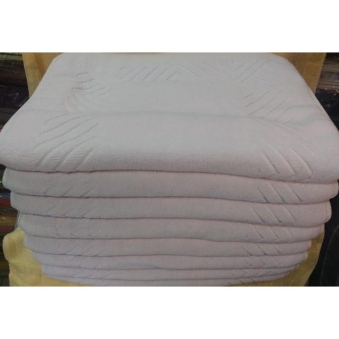 Jual Keset Kaki Hotel Putih Polos 45X70 Tebal Lembut & Serap Terbaik ...