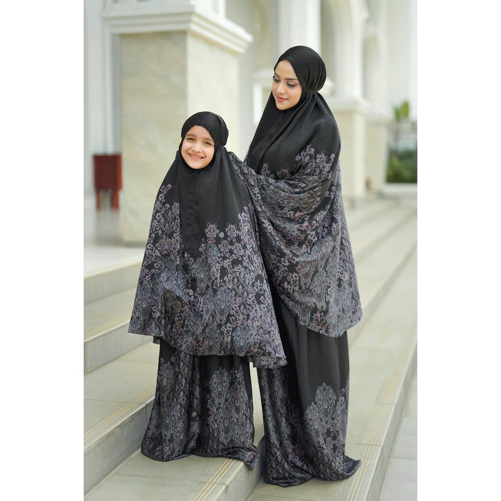 Jual The Granada Prayer Robe Kids - Black | Shopee Indonesia