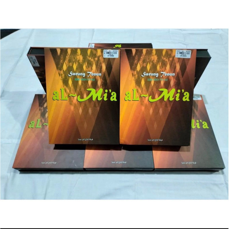 Jual Sarung Tenun Al Mia 100 Orisarung Ariyad | Shopee Indonesia