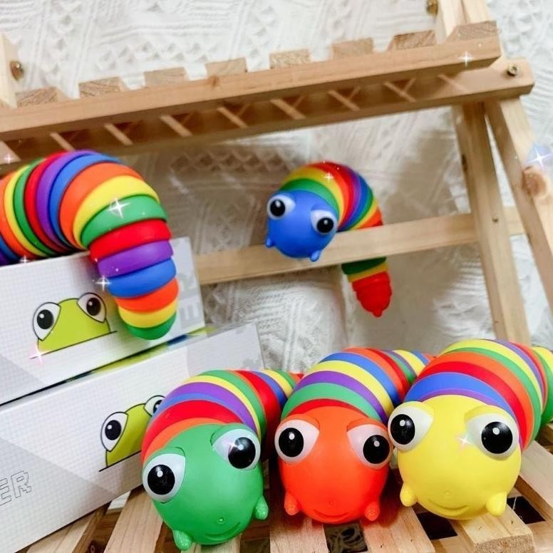 Jual Mainan Anak Lucu Ulat Bulu Gerak Kunci Knob Putar / Ulat Pelangi ...