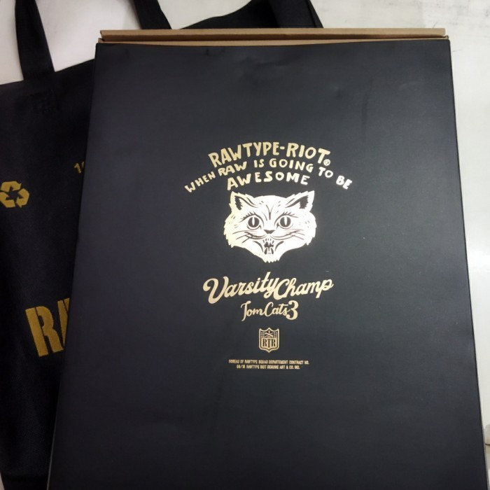 Jual VARSITY CHAMP RAWTYPE RIOT TOMCATS 3 BNIB | Shopee Indonesia