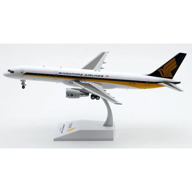 Jual Jc Wings Xx20223 1:200 Singapore Airlines B757-200 1/200 Scale ...