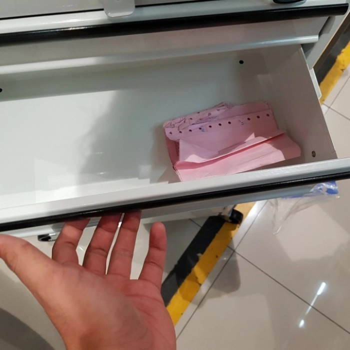 Jual Tactix Kabinet Dengan Kotak Perkakas 2 In 1/Rak Bengkel/Rak Besi ...