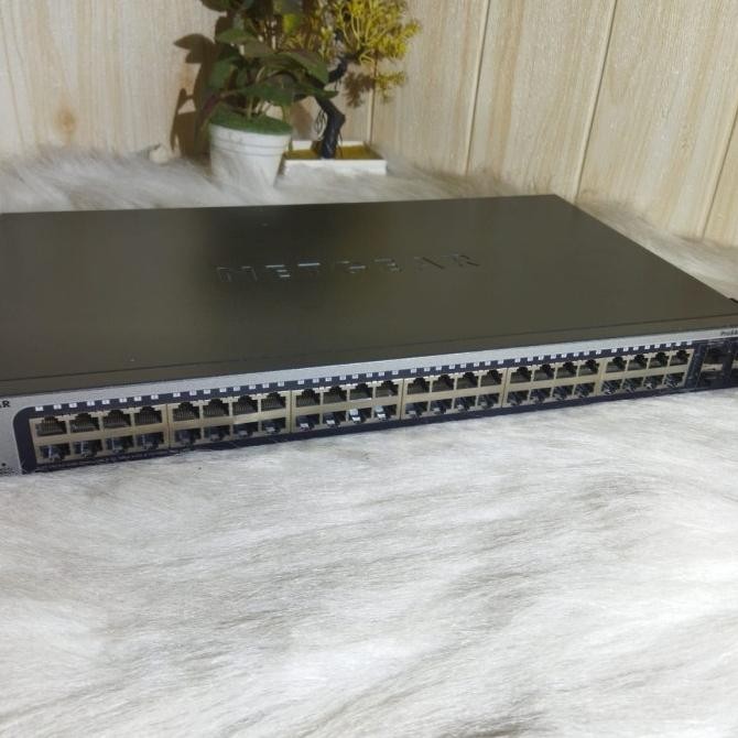 Jual NetGear ProSafe GS748T 48-Port Gigabit 4 Sfp Smart Switch Managed ...