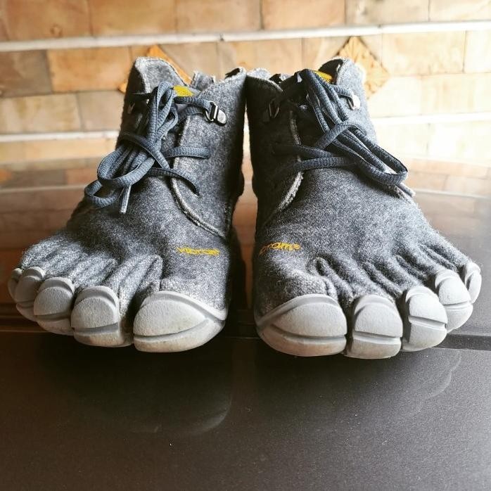 Jual SEPATU OUTDOOR VIBRAM FIVEFINGERS 42 (SOLD) | Shopee Indonesia