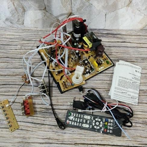 Jual MESIN TV DIGITAL DVBT2 MERK WCOM 14-21 INCH | Shopee Indonesia