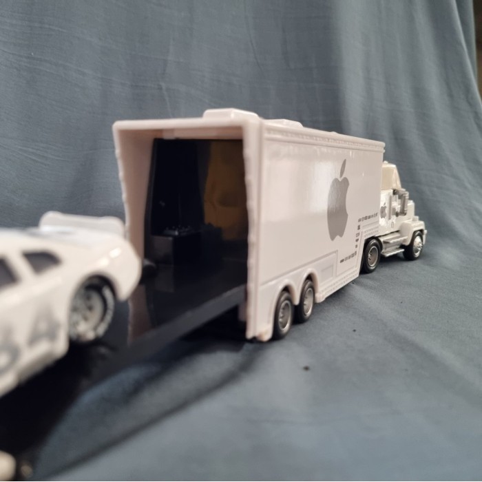 Jual Fhare Diecast Cars Mack Truck Apple Team White Transporter Set ...