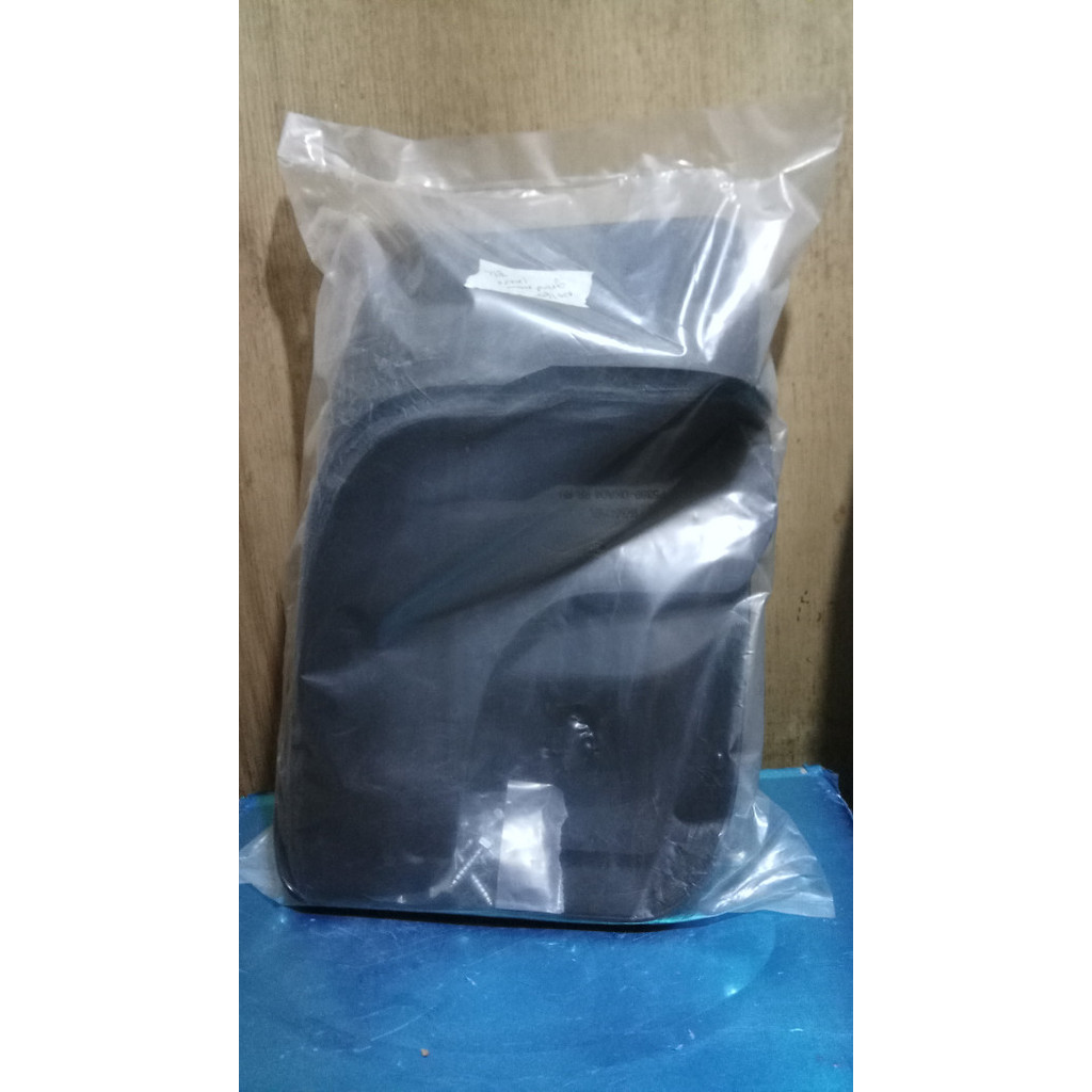 Jual Mudguard Cepet Lumpur Karpet Lumpur Roda Depan Innova Inova New ...