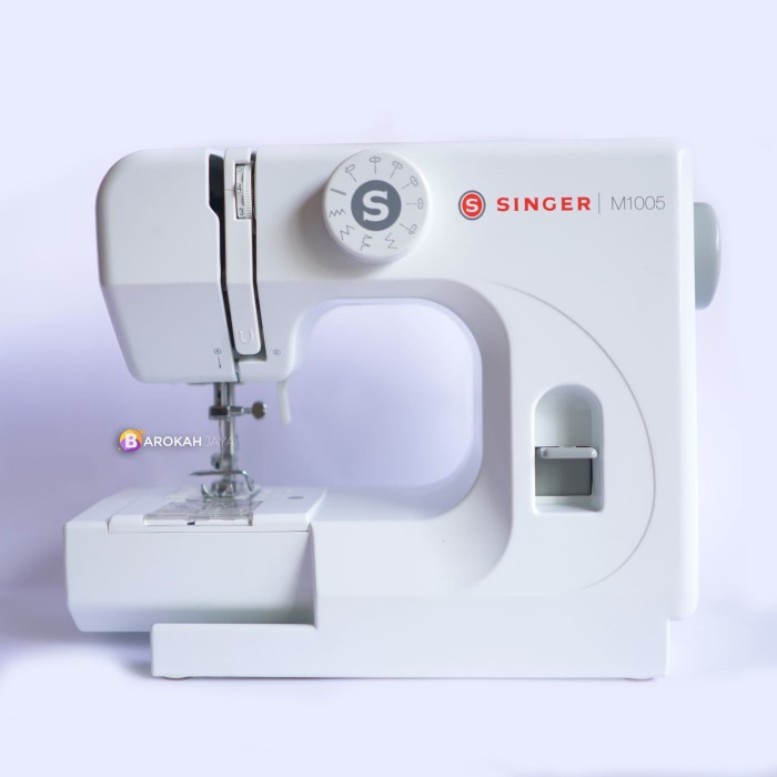Jual MESIN JAHIT MINI PORTABLE SINGER M1005 | Shopee Indonesia