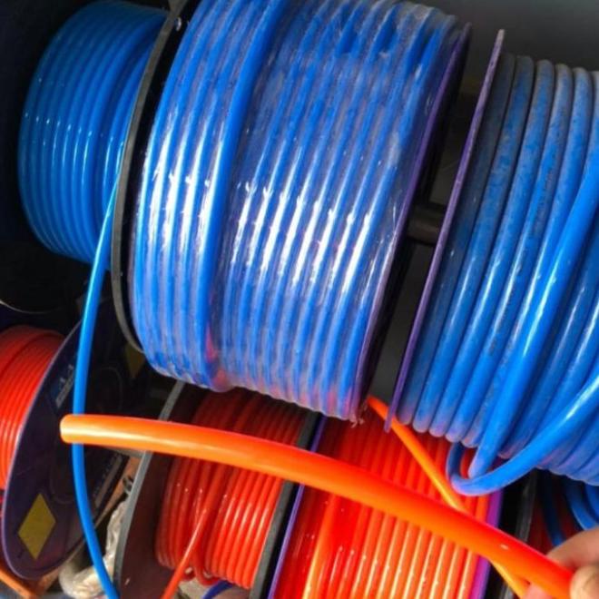 Jual Selang Pu 4 X 6 Mm 1 Roll Isi 200 Meter Bening /Orange /Biru ...