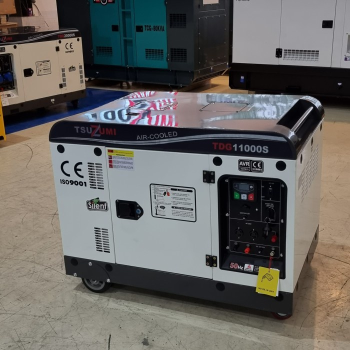 Jual Genset 10 kva 9000 watt 1 phase Silent Diesel TSUZUMI TDG 11000 S | Shopee Indonesia