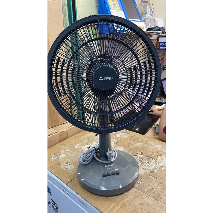 Jual Mitsubishi Desk Fan 12" D12- Ag / D12-Gw Grey Zonarocknroll ...