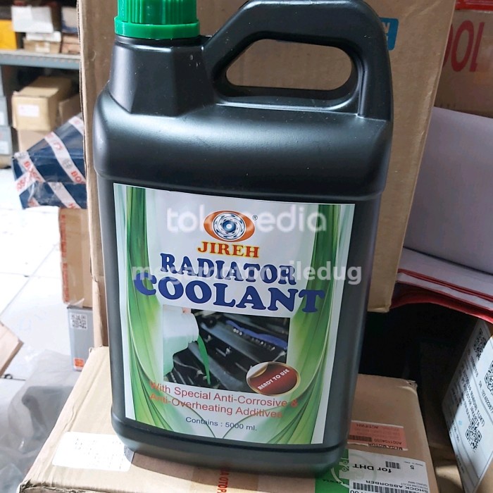 Jual air radiator coolant merah ,hijau isi 5liter . BEST | Shopee Indonesia