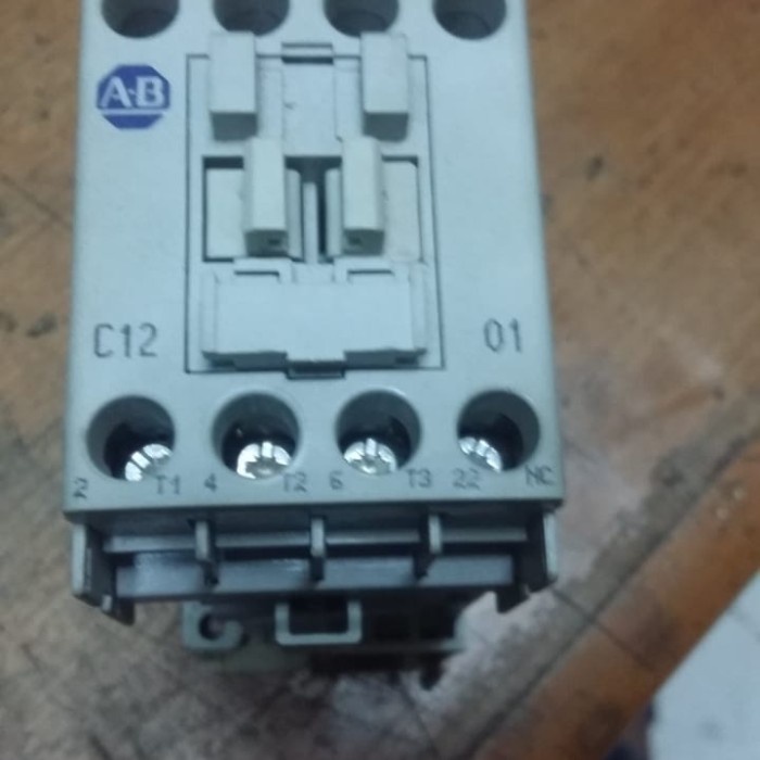Jual Original Contactor Allen Bradley 100-C12*01 24 Vdc 3Phase Bisa ...