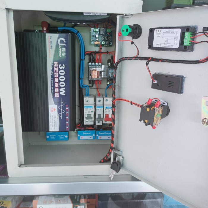 Jual paket lengkap box panel PLTS otomatis 3000W with ATS LVD panel ...