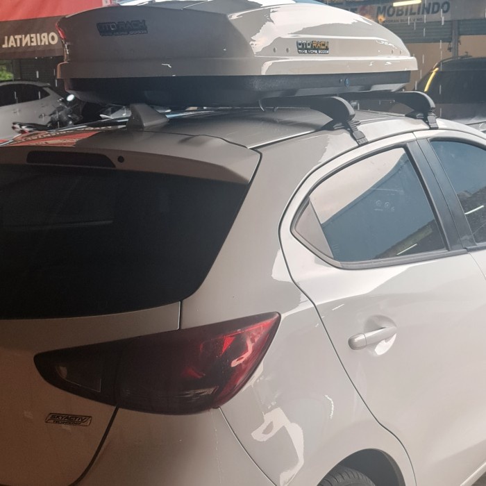 Jual Paket Roof Box Adventure + Cross Bar Otorack All New Mazda 2 Best ...