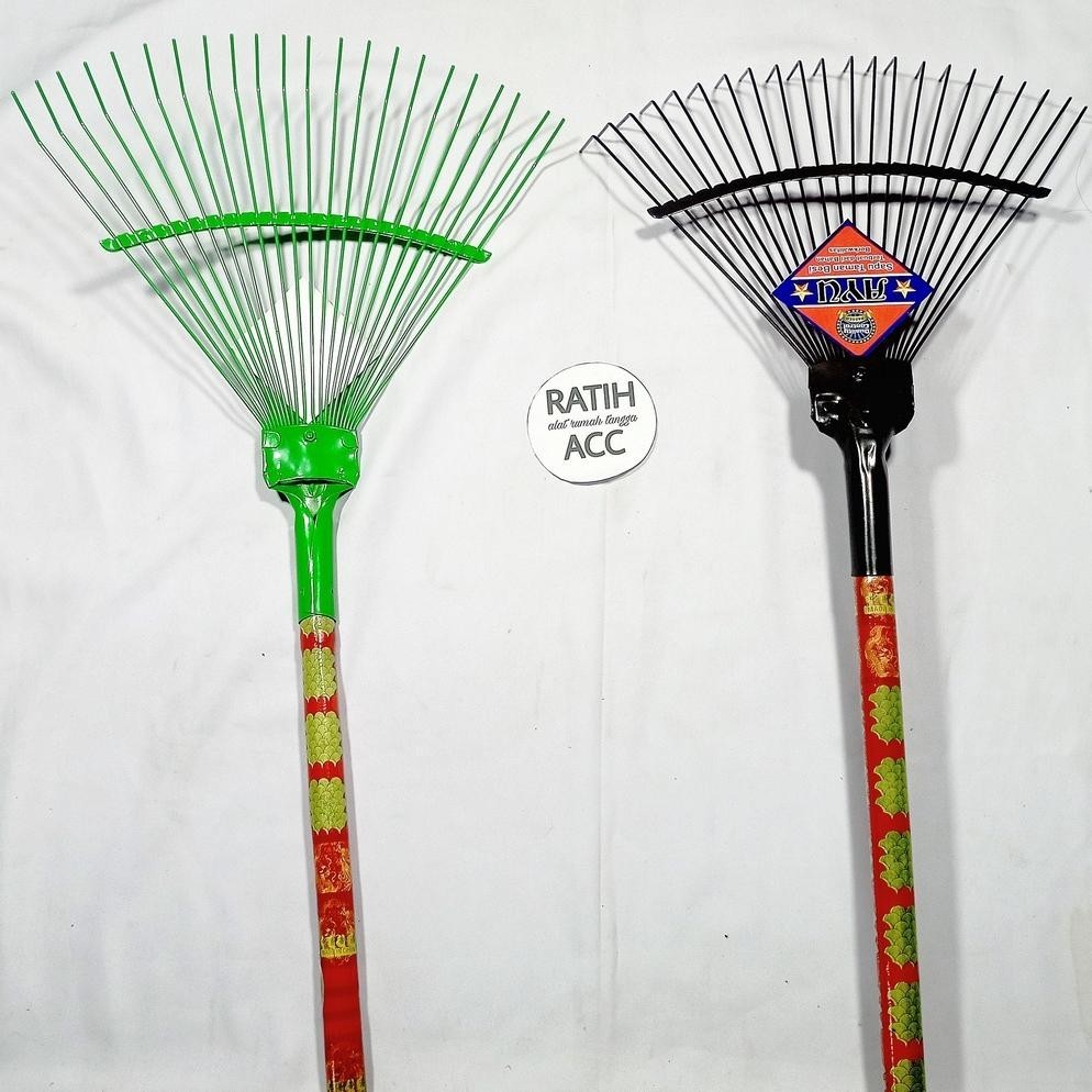 Jual Sapu Garuk Daun Besi Anti Karat Patah Taman Gagang Kayu Halaman ...